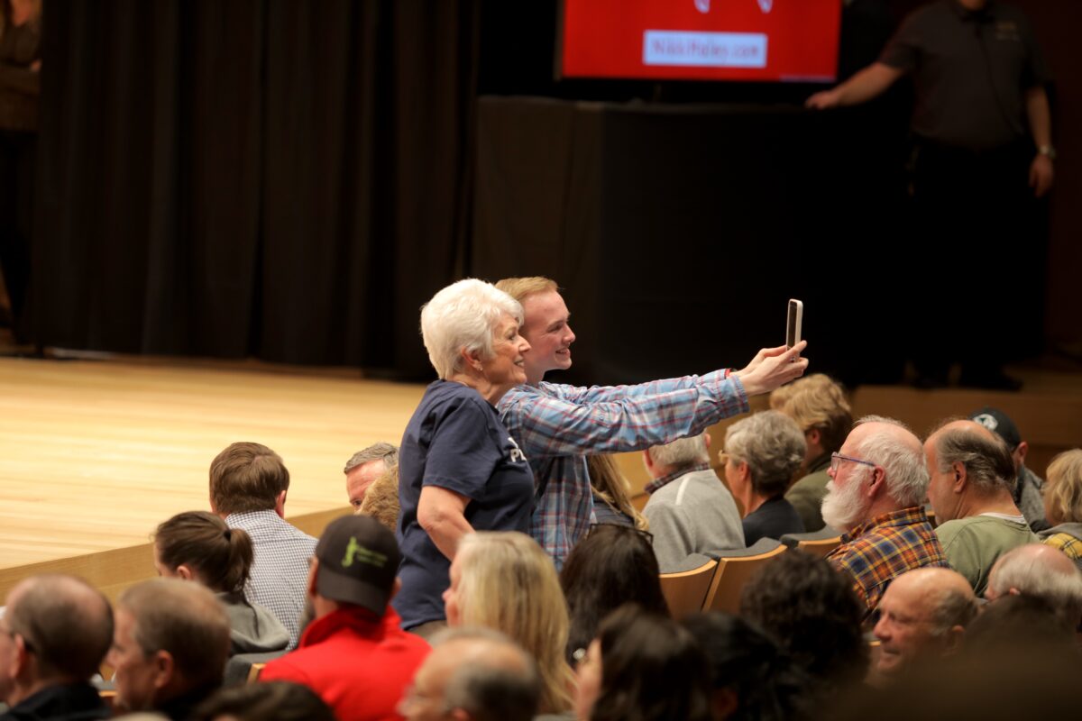 Nikki Haley makes campaign stop in Orem ahead of Super Tuesday | News ...